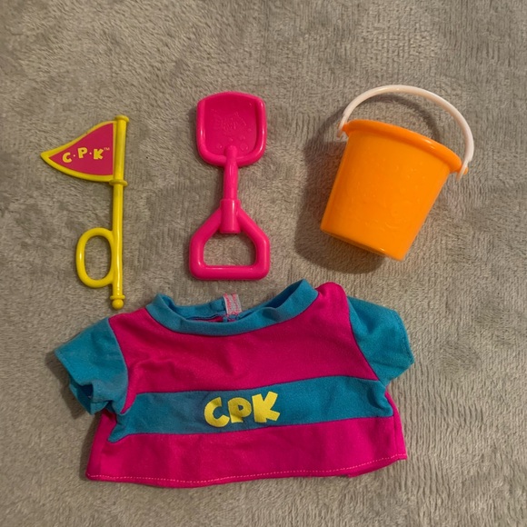 Cabbage Patch Kids | Toys | Vintage Cabbage Patch Kid Doll Beach Bucket ...